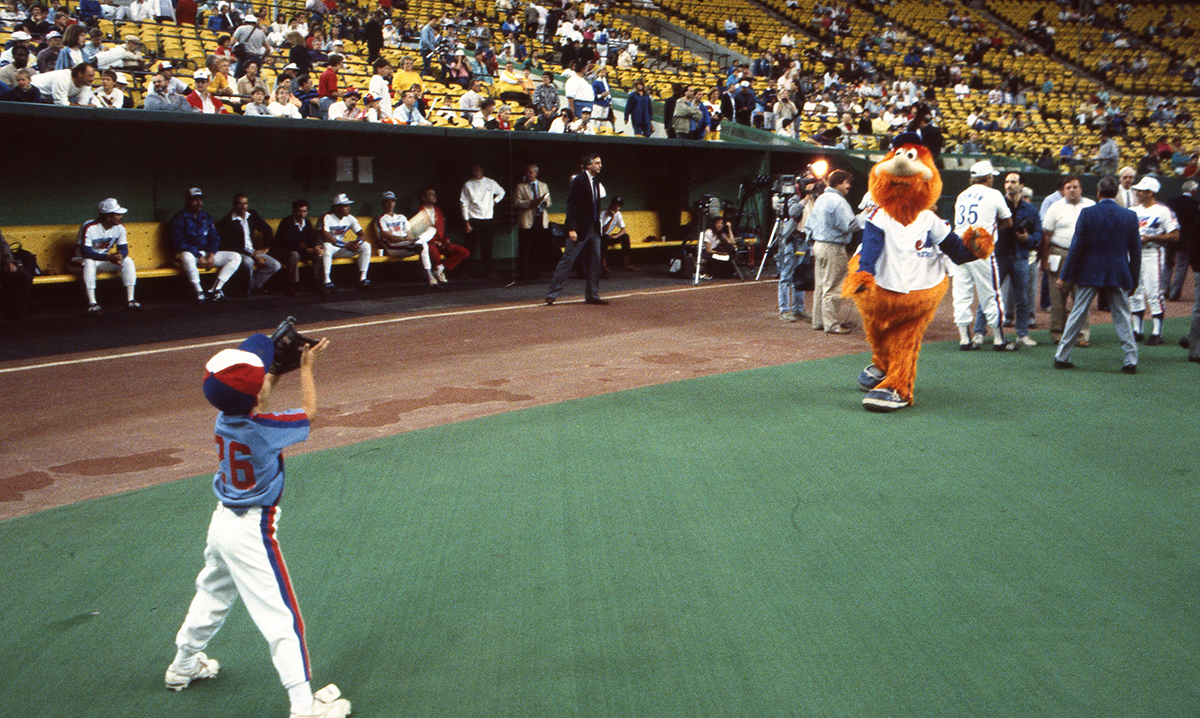 Dans la peau de Youppi! : Entrevue avec Claude Hubert - Parc olympique